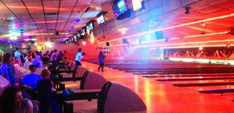 DeLuna Lanes and Peter B's Sport Grill | Visit Pensacola