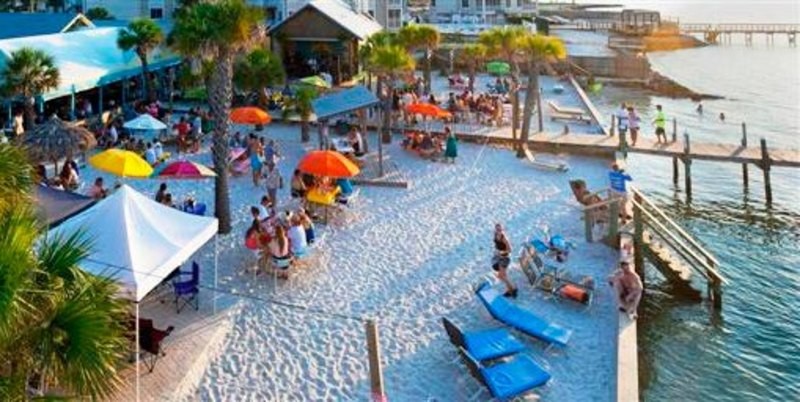 Paradise Bar & Grill | Visit Pensacola